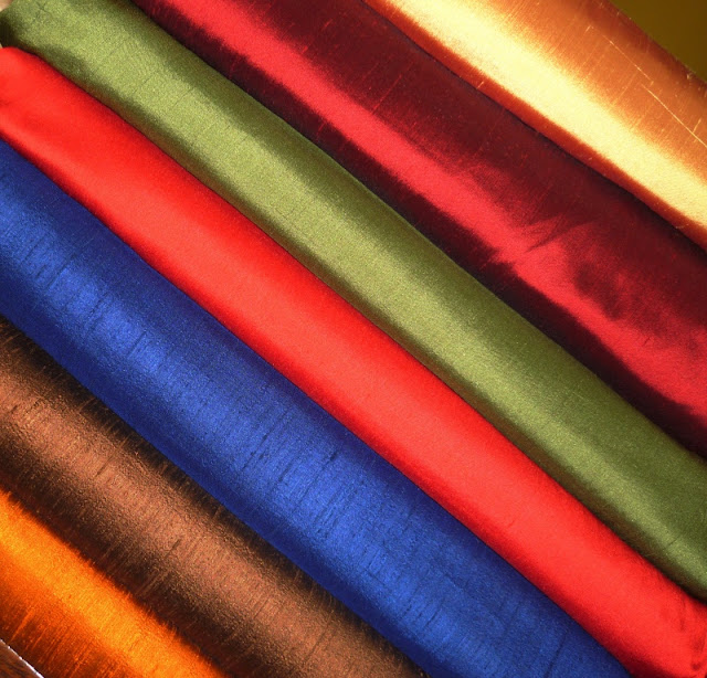 La Ruta de la Seda: SEDAS MODA