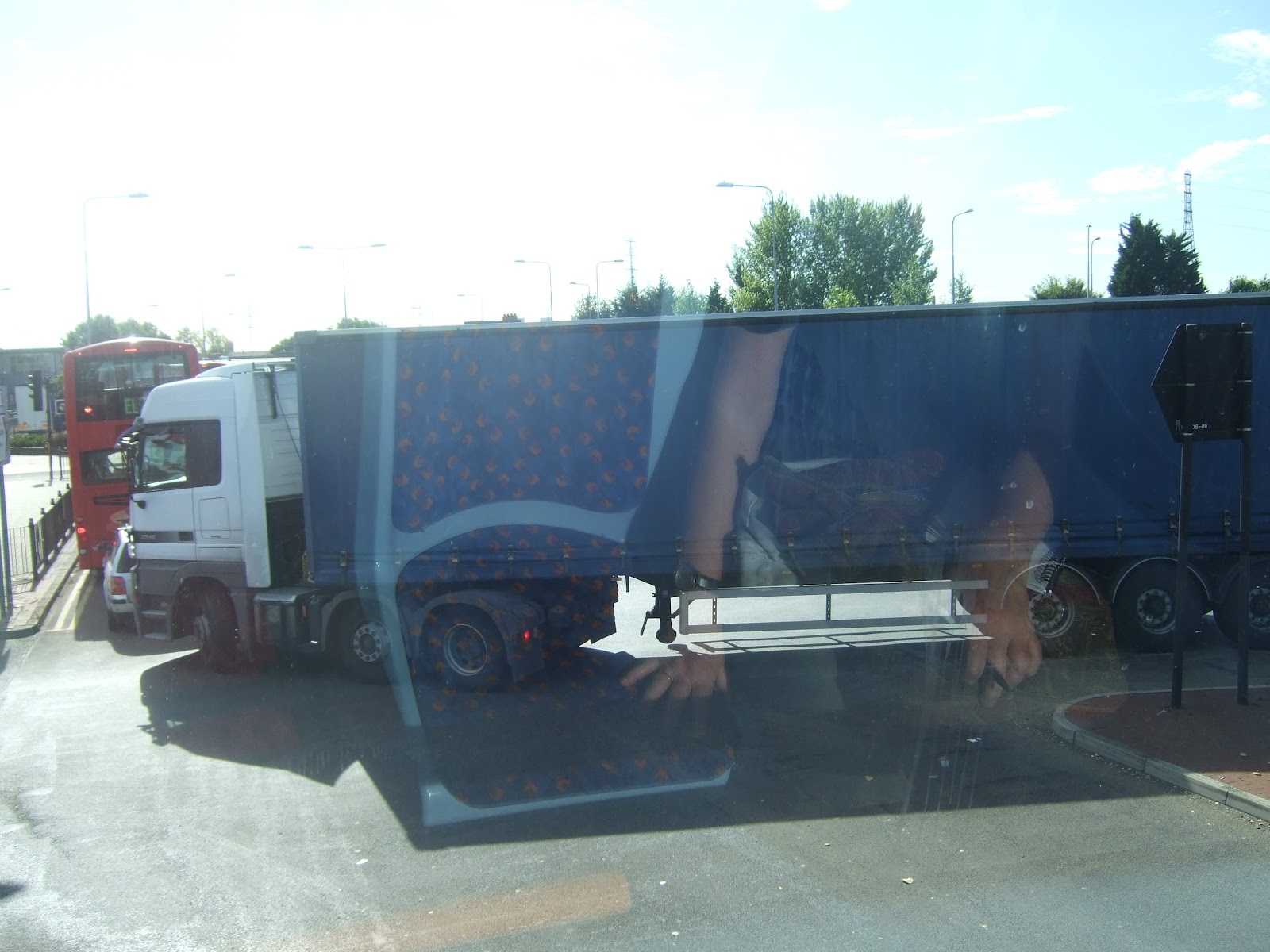 London buses one bus at a time: the return: The Number 387 Route