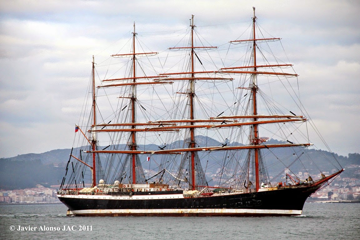 Fotos y videos de buques en Vigo: El velero de cuatro palos SEDOV llego al puerto de Vigo por ...
