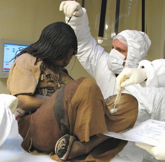 Tres niños congelados del Incario son el centro de la admiración ...