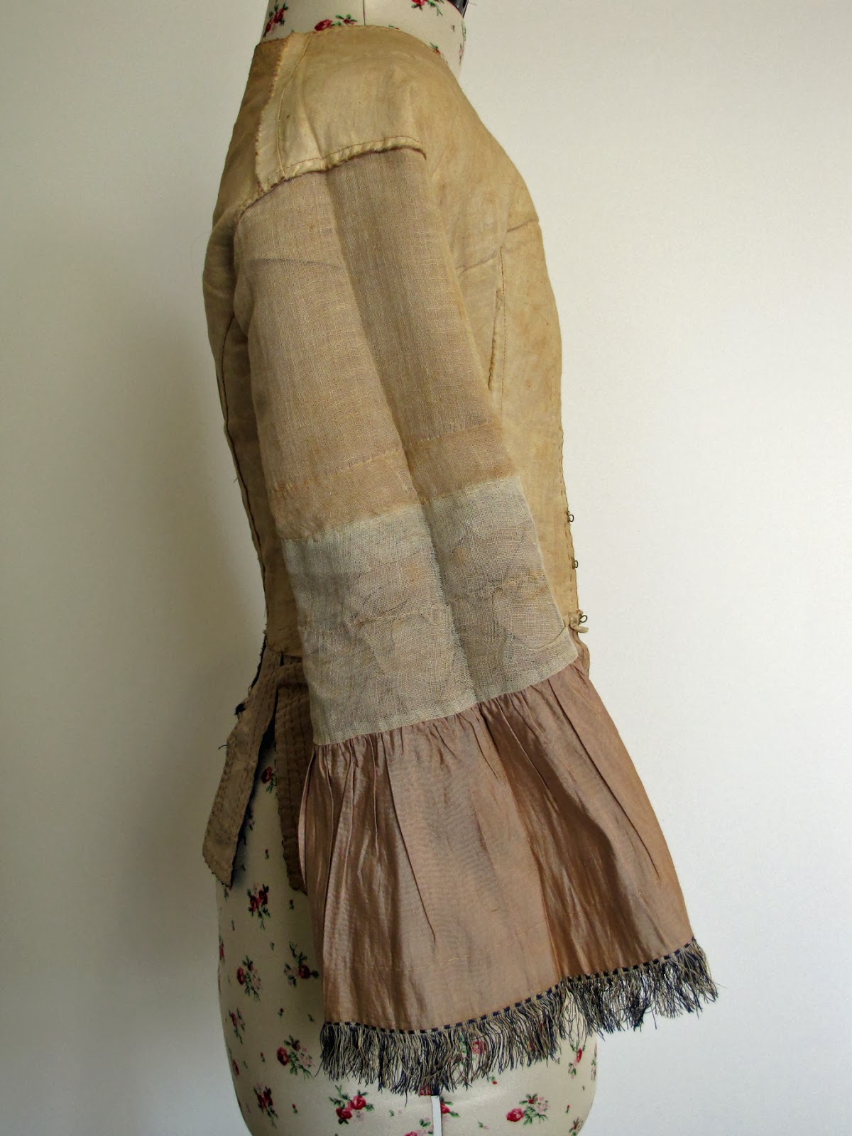 Born in 1808: Up close and personal - Early 1850s peplum bodice