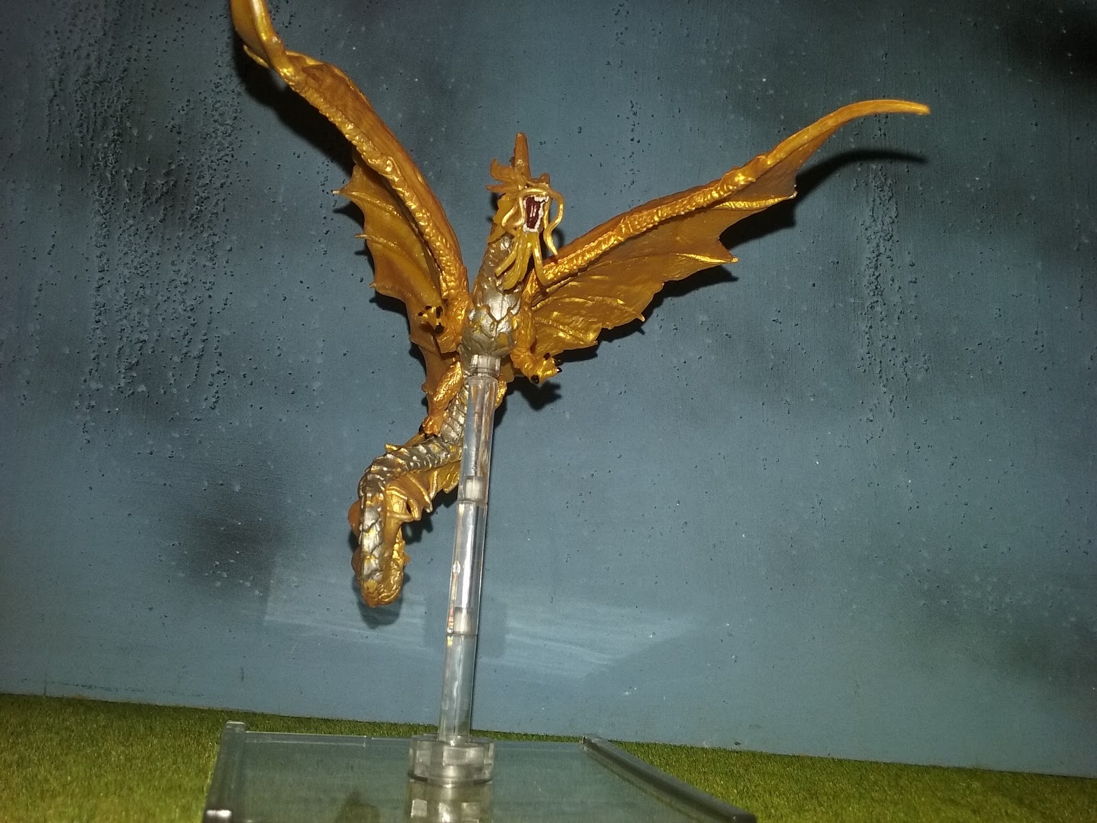 Dungeons and Dragons D&D Attack Wing Gold Dragon Unboxing