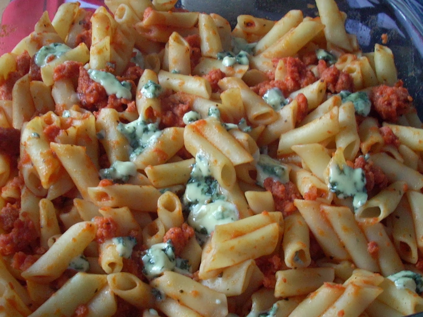 Éxitos culinarios: Pasta con picadillo de chorizo y queso azul