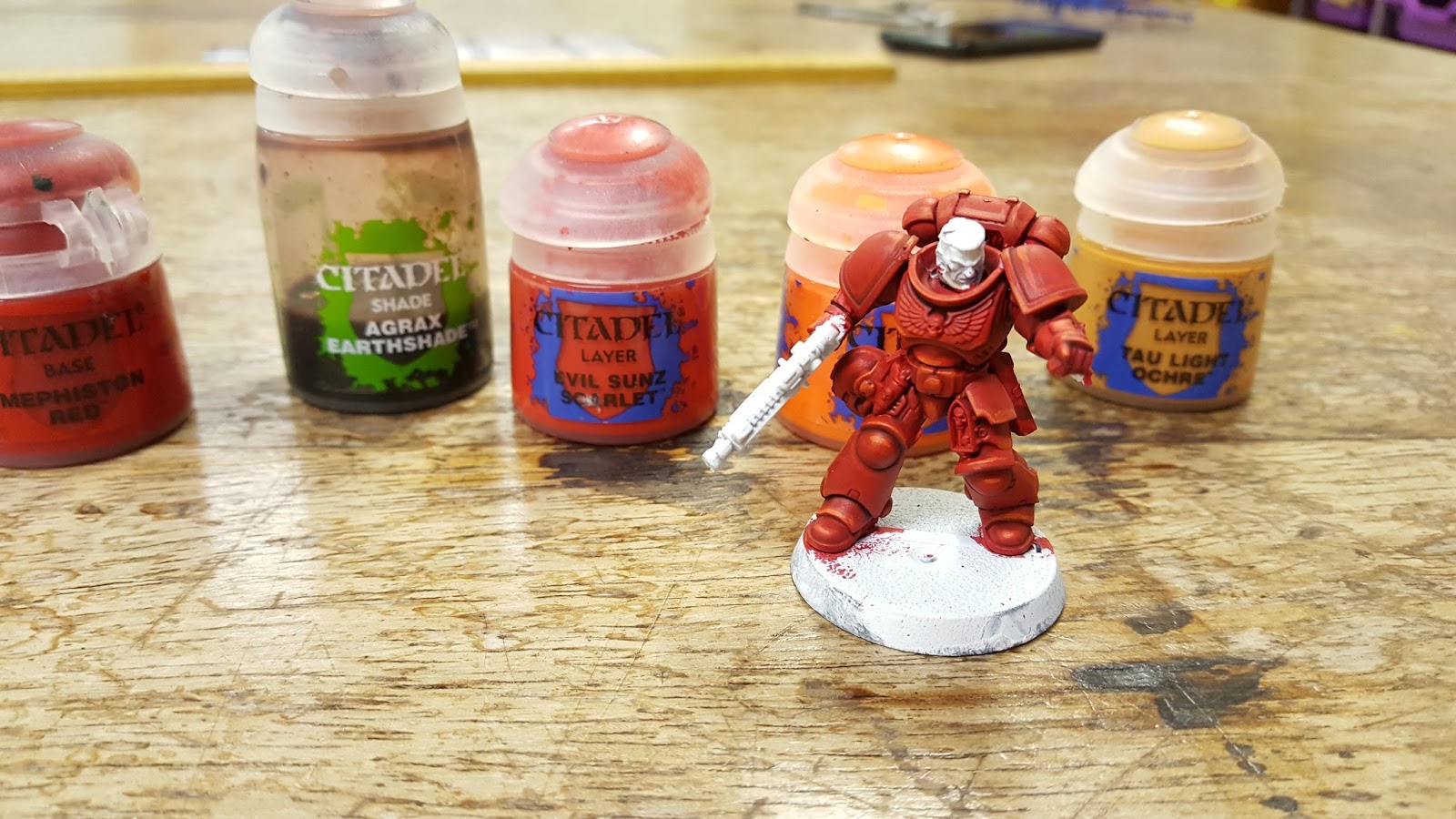 Painting Guide: Blood Angels, perfecting the colour scheme