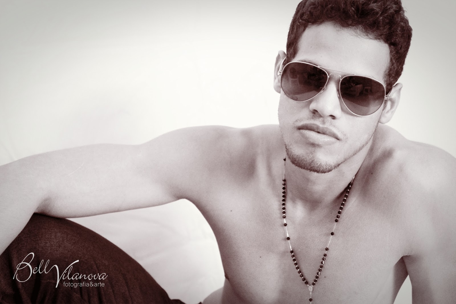 Formada & Desempregada: Fotografando - Moreno, alto, bonito e sensual.