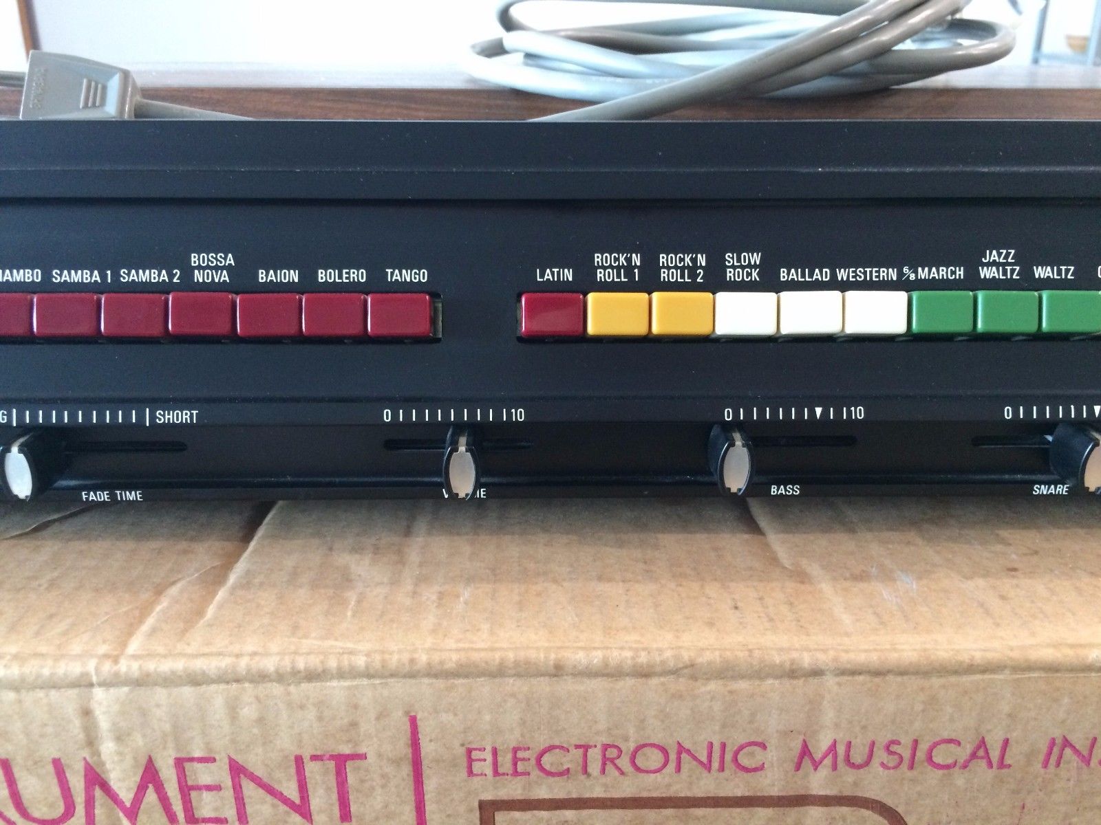 MATRIXSYNTH: Vintage Roland TR-77 Drum Machine SN 193687 w/ Original Box