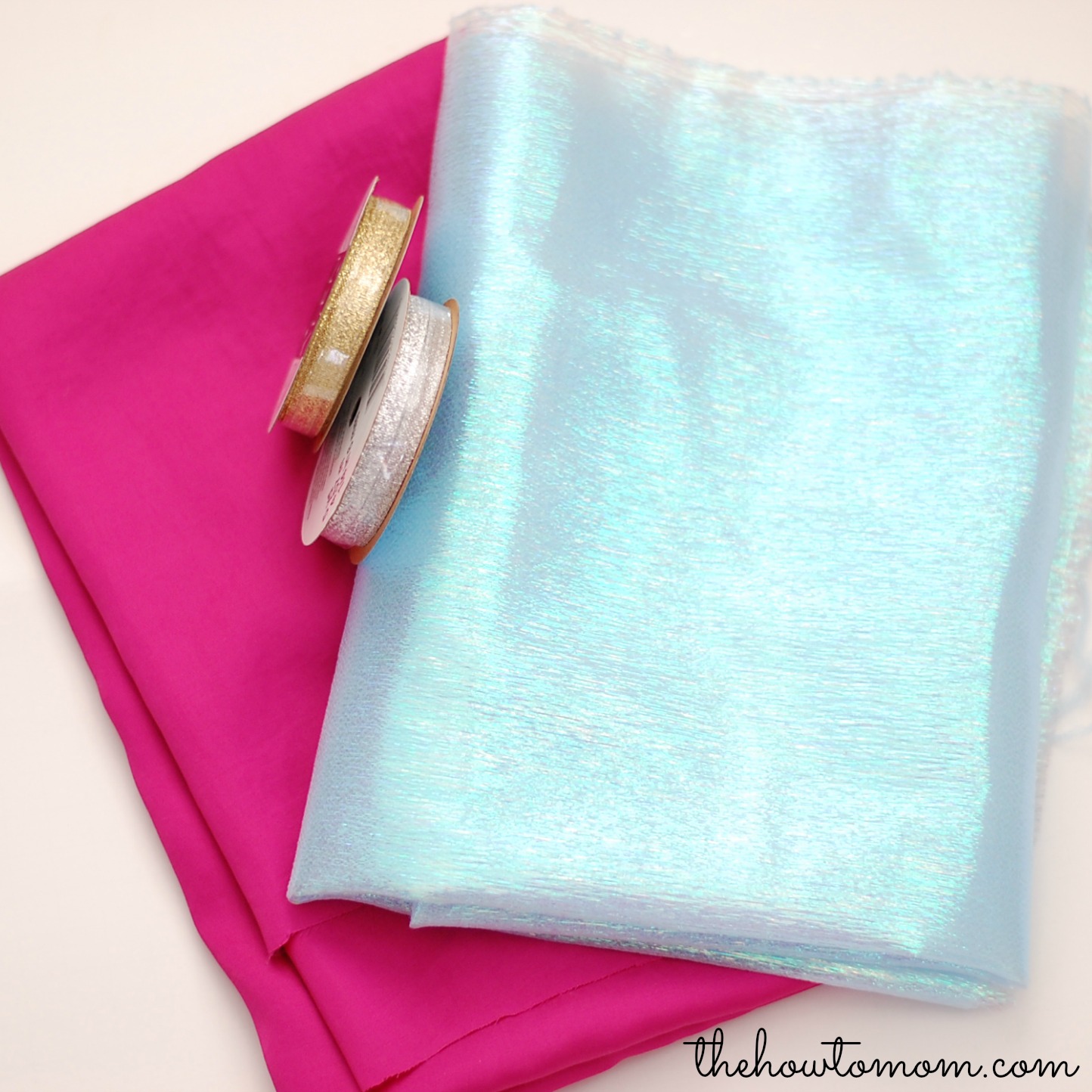 The How To Mom: FROZEN Elsa Cape and Anna Cloak DIY Tutorial