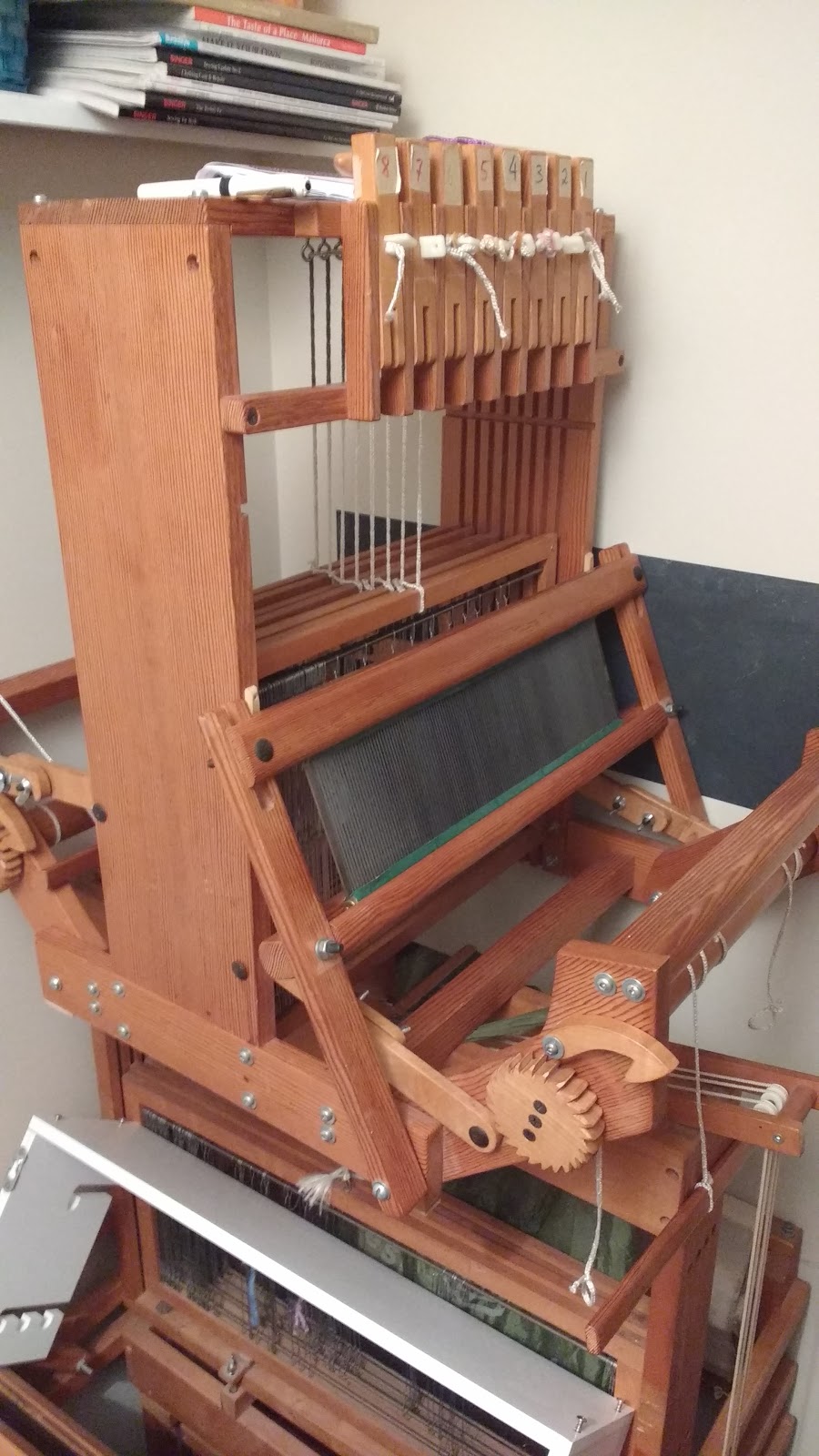 Scarf on 8 Shaft Loom
