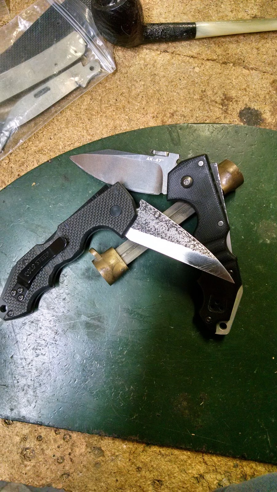 STRsBack Yard Knife Works