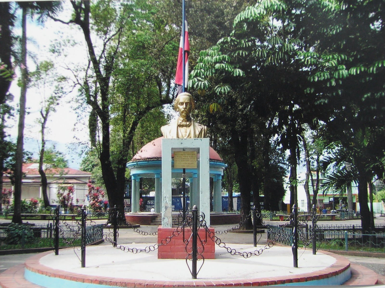 Bonao Internacional: CUARENTA AÑOS SIN IR A BONAO