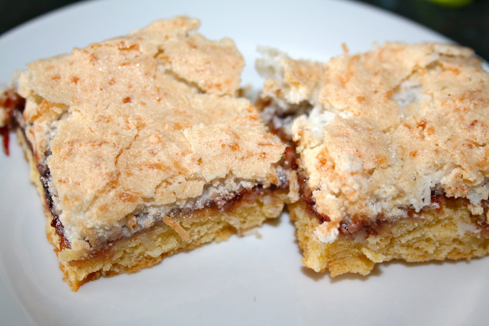 Eat, Knit, Love. . .: Eat. . . Louise Cake