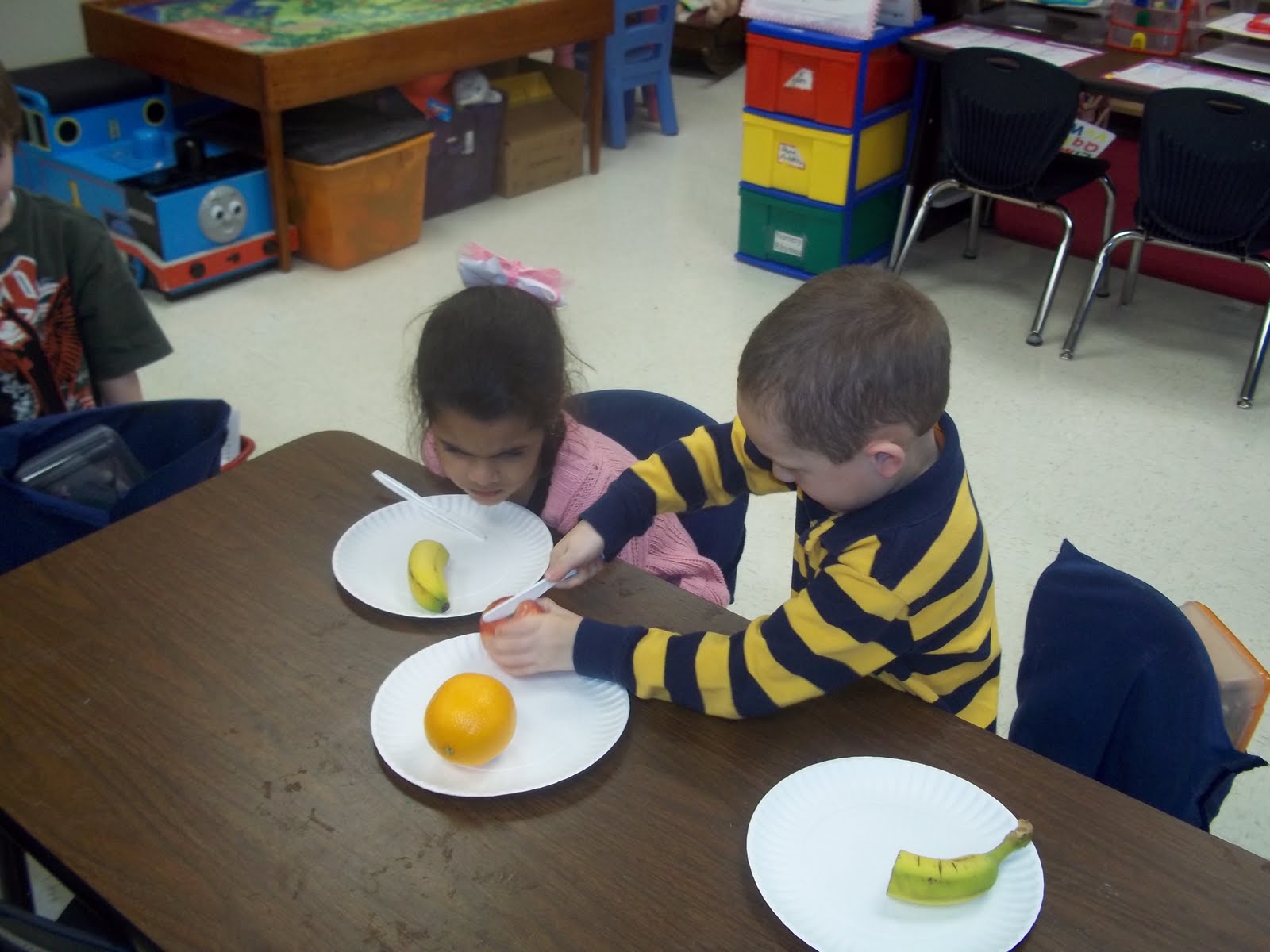 Mrs. Wood's Kindergarten Class: Give Me Half!