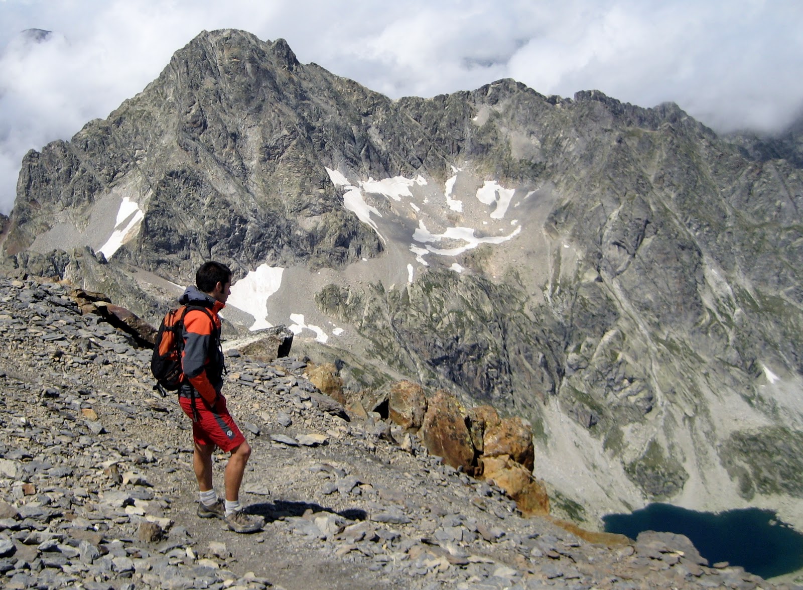 MIRADORES: Balaitous (3.144m). Desde los Ibones de Arriel por la Gran ...