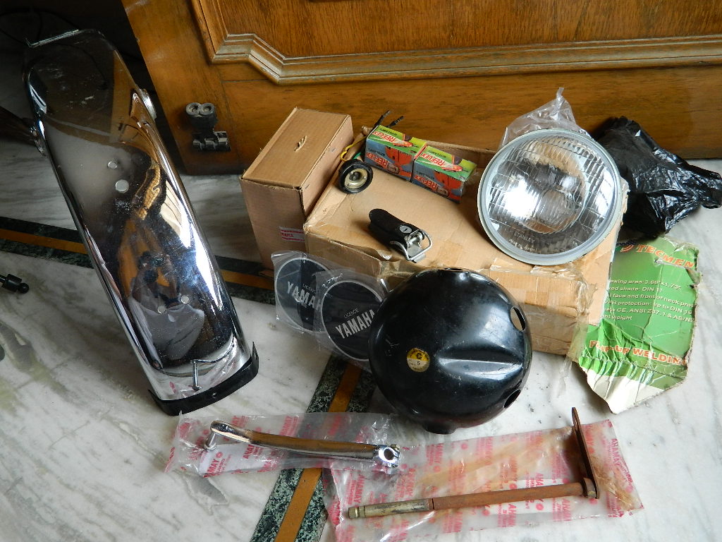 Yamaha RD 350 Rebuild to Stock Condition: My RD350 parts inventory.