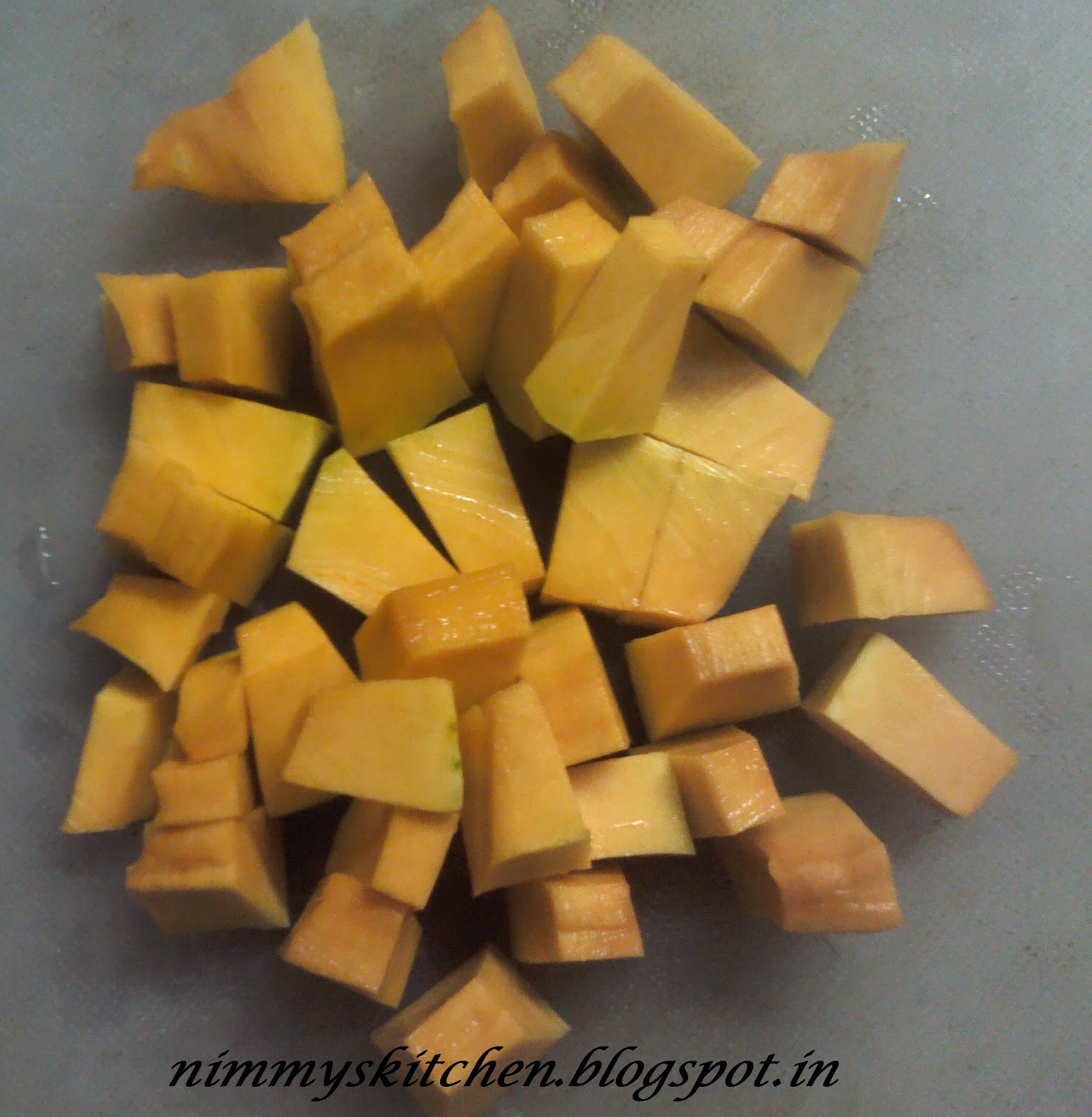 Nimmy's Kitchen: Morozhicha Koottan/Vegetable In Curd Gravy