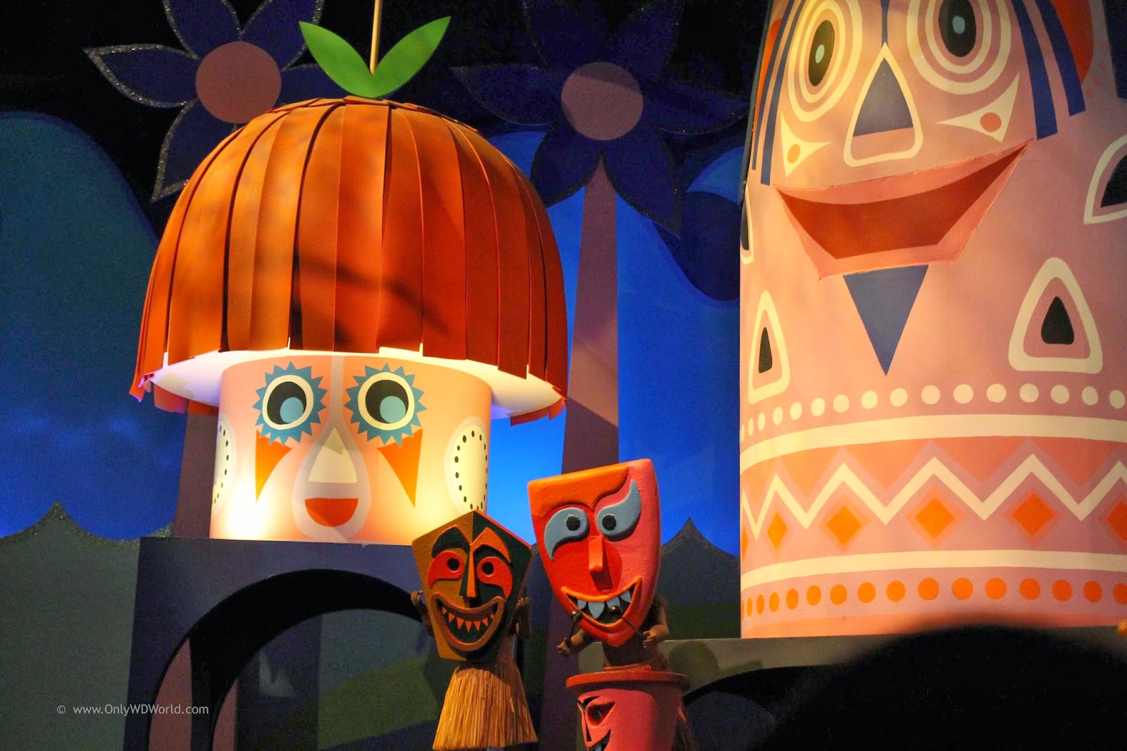 Disney World Classic Attraction - "it's a small world" | Disney World ...