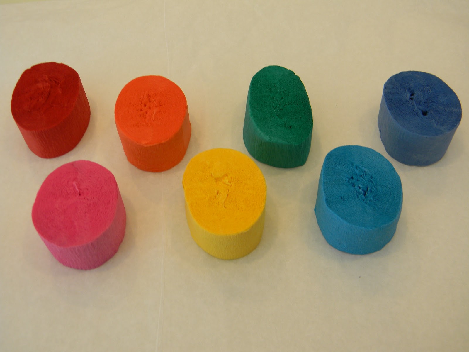 artists walk: A simple streamer DIY