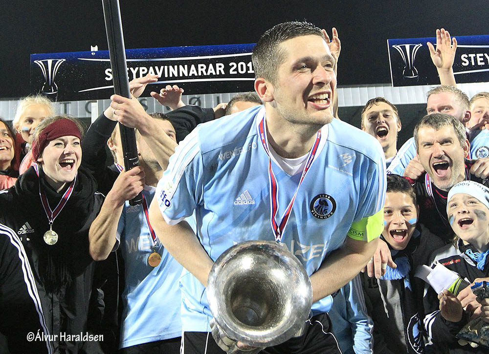 Faroe Football: Víkingur vence NSÍ de maneira incontestável e é campeão ...