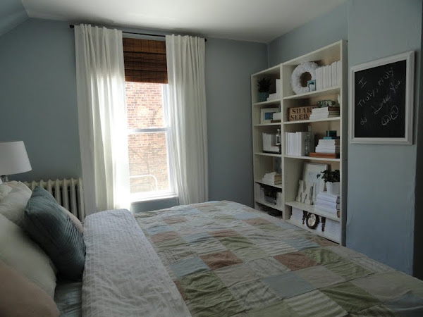 Staging A Bookcase Beautifully | Remodelaholic