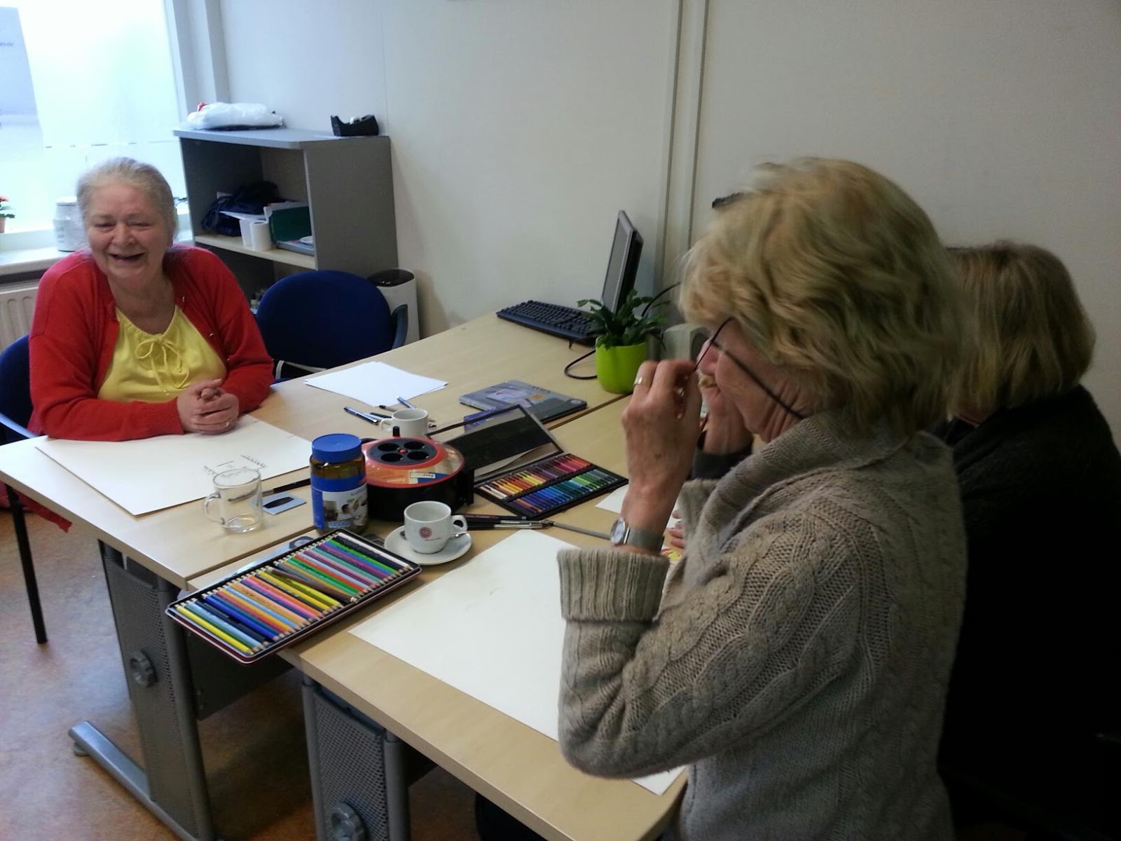 Simone van Olst: Drawing her Story les 9 over Vrouw zijn!