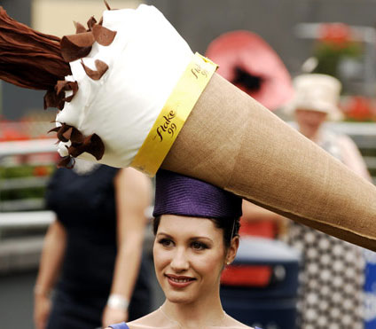 GALLERY TOPI YANG PALING UNIK DI DUNIA