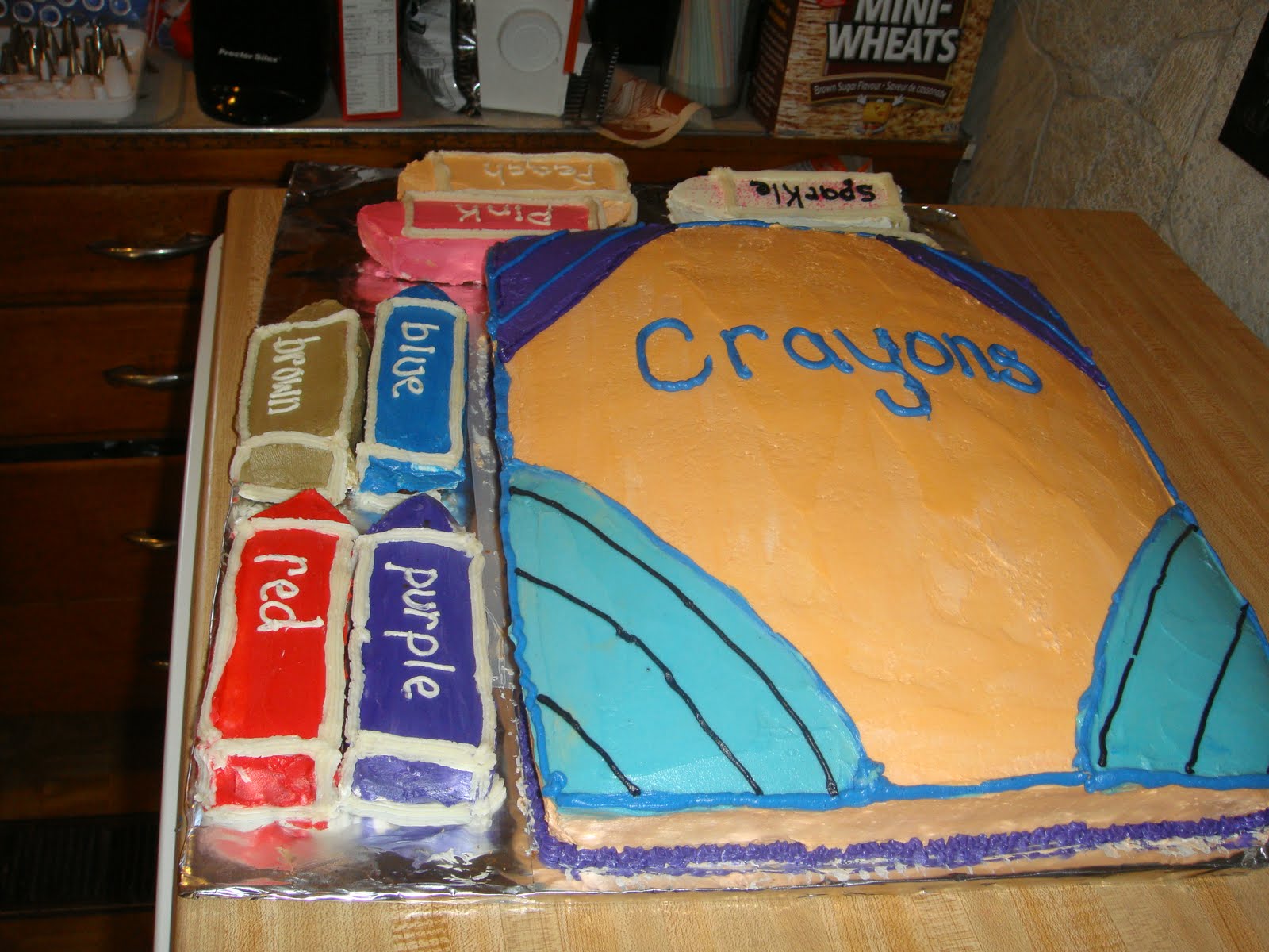 Icing Cakes for You: Crayon Cake