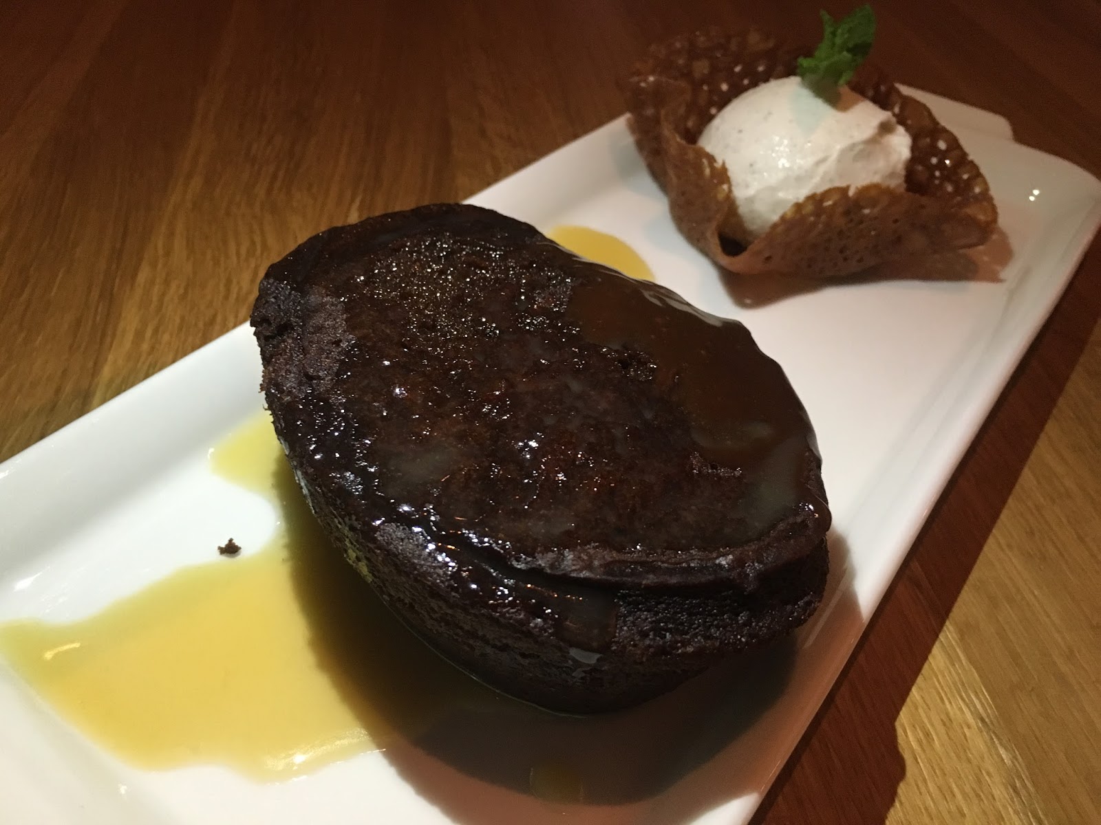 Earls Kitchen + Bar | The Ghost Guest