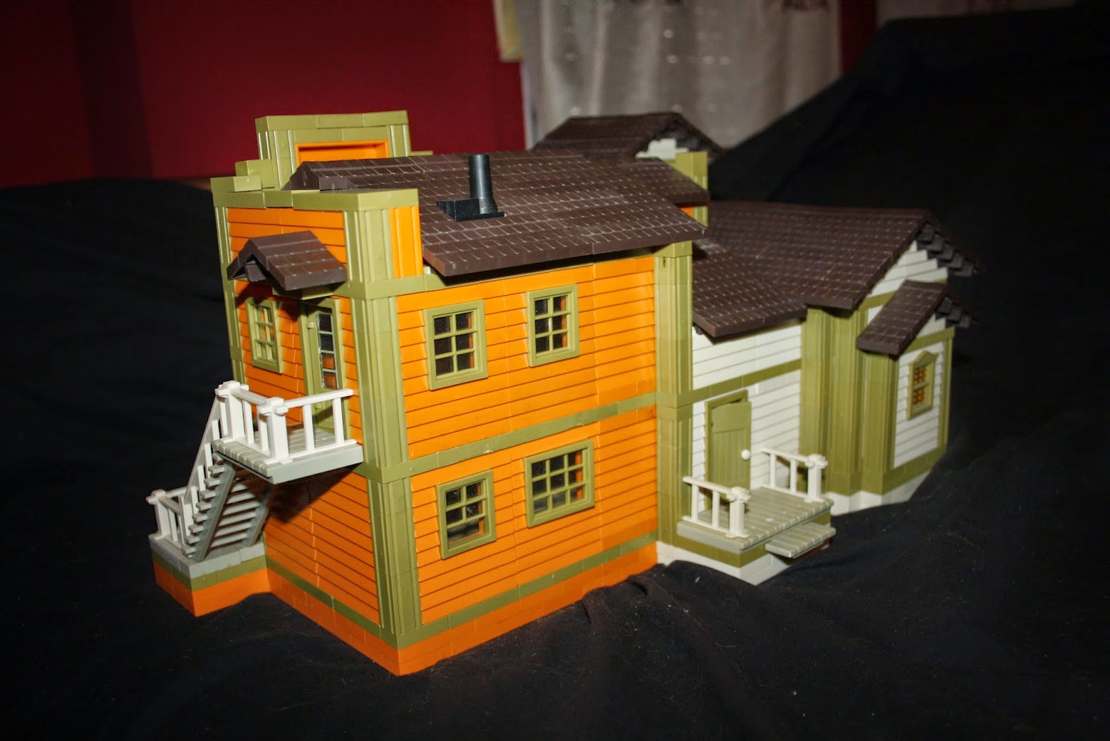 EXIN CASTILLOS & EXIN WEST: 2015