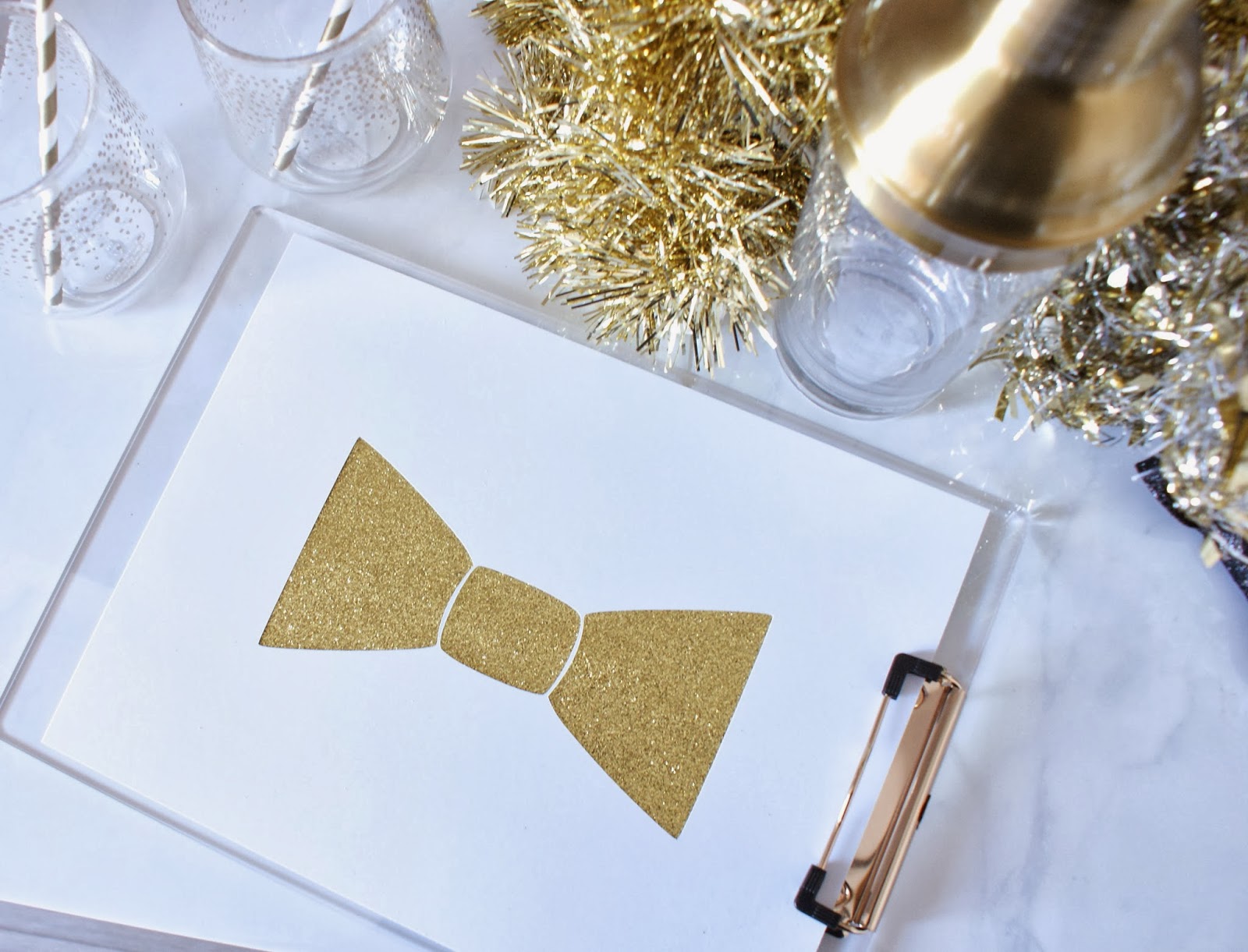 Reverse Bow Art | Easy DIY Gift Idea