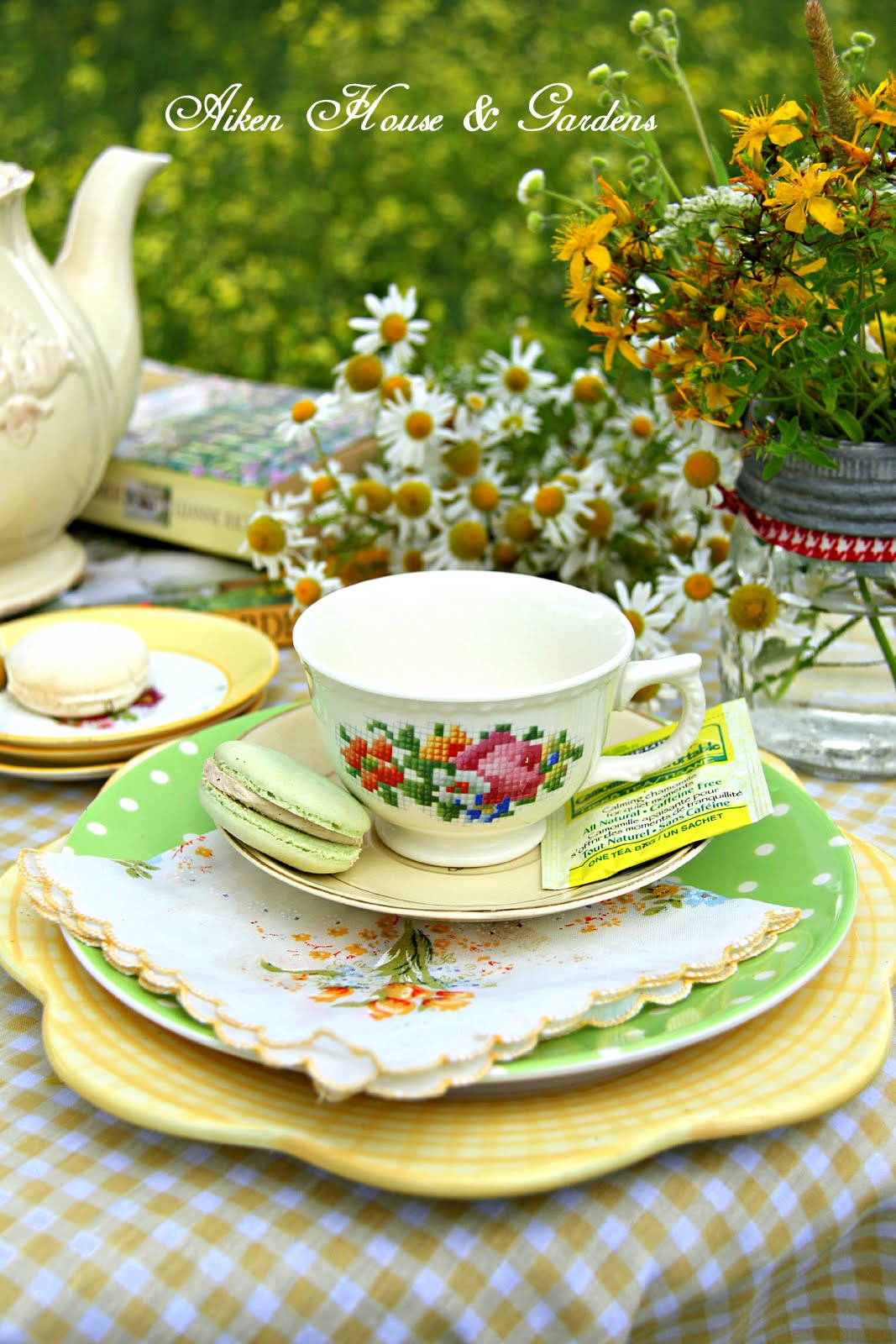 Aiken House & Gardens: Sunshine Yellow Afternoon Tea