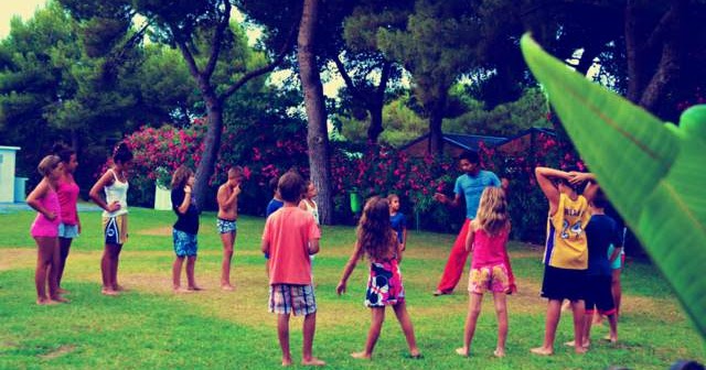 Técnicas para la coordinación y manejo de grupos: 23. EL JUEGO DE LA LÍNEA