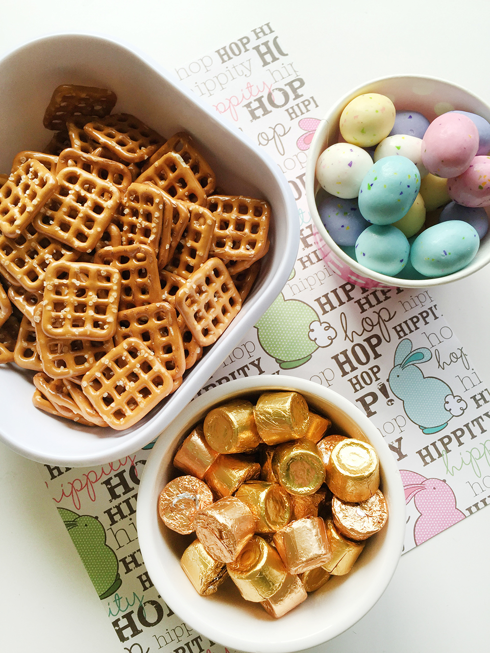 Southern Mom Loves: Easter Chocolate Caramel Pretzels {Recipe}