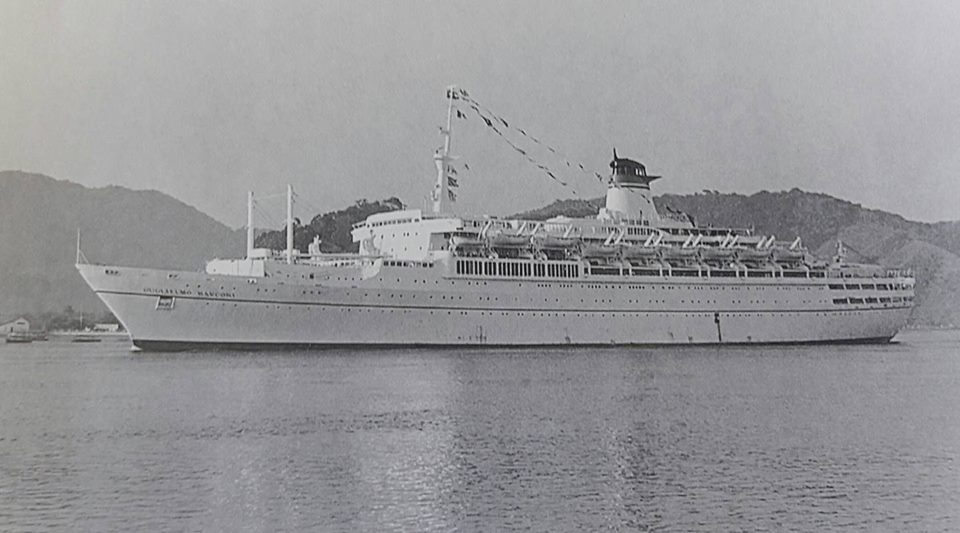 S.S. "GUGLIELMO MARCONI": GUGLIELMO MARCONI arriving Santos back in 1976