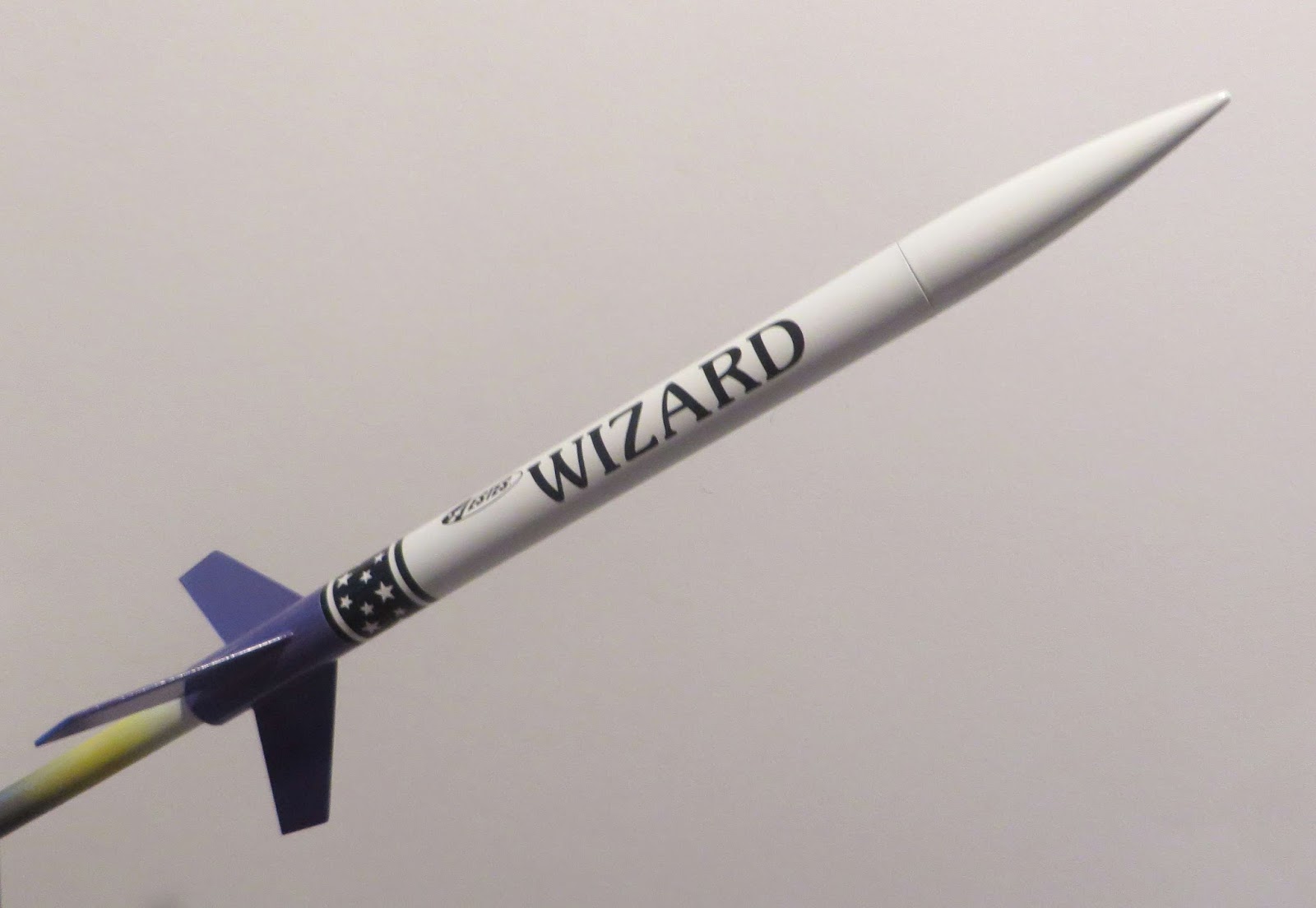 Model Rocket Building: Estes Wizard #1292, Finished