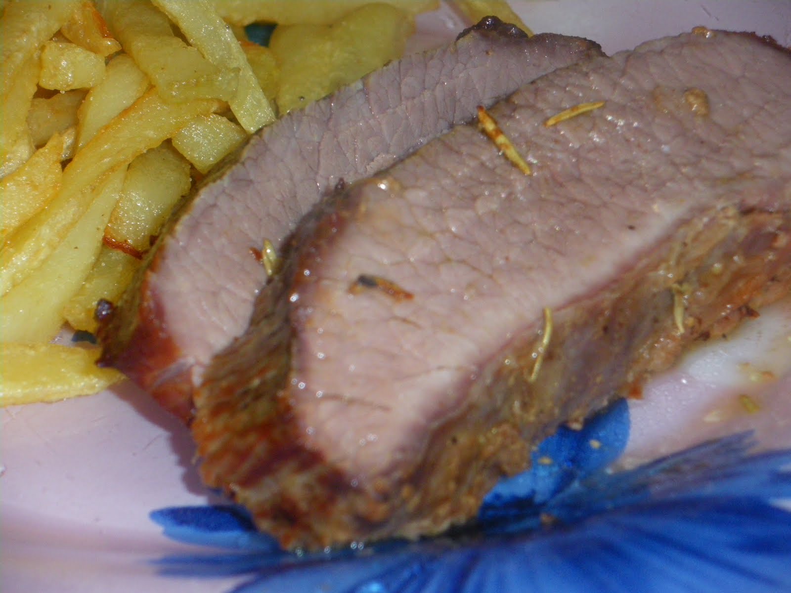 O que há pró jantar?: Carne de vaca assada com alecrim