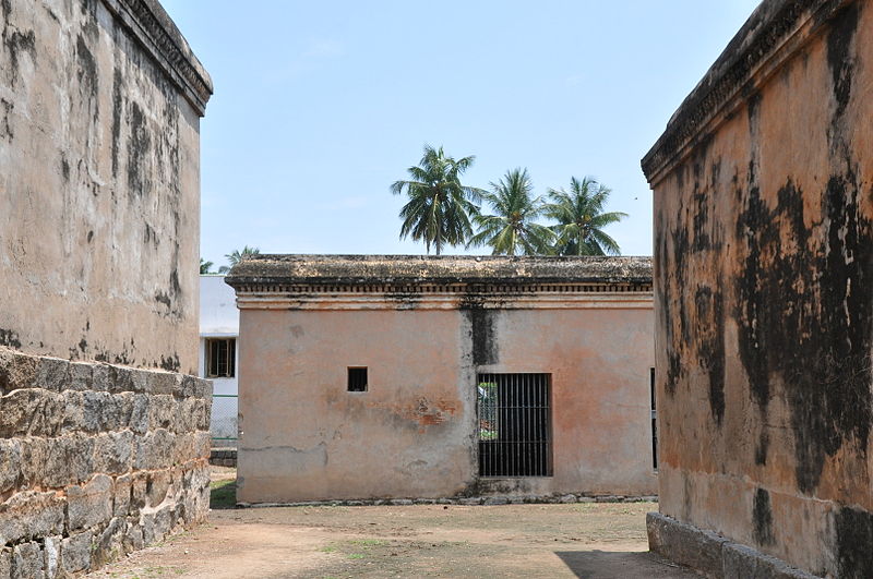 Tamilnadu Tourism: Attur Fort, Salem