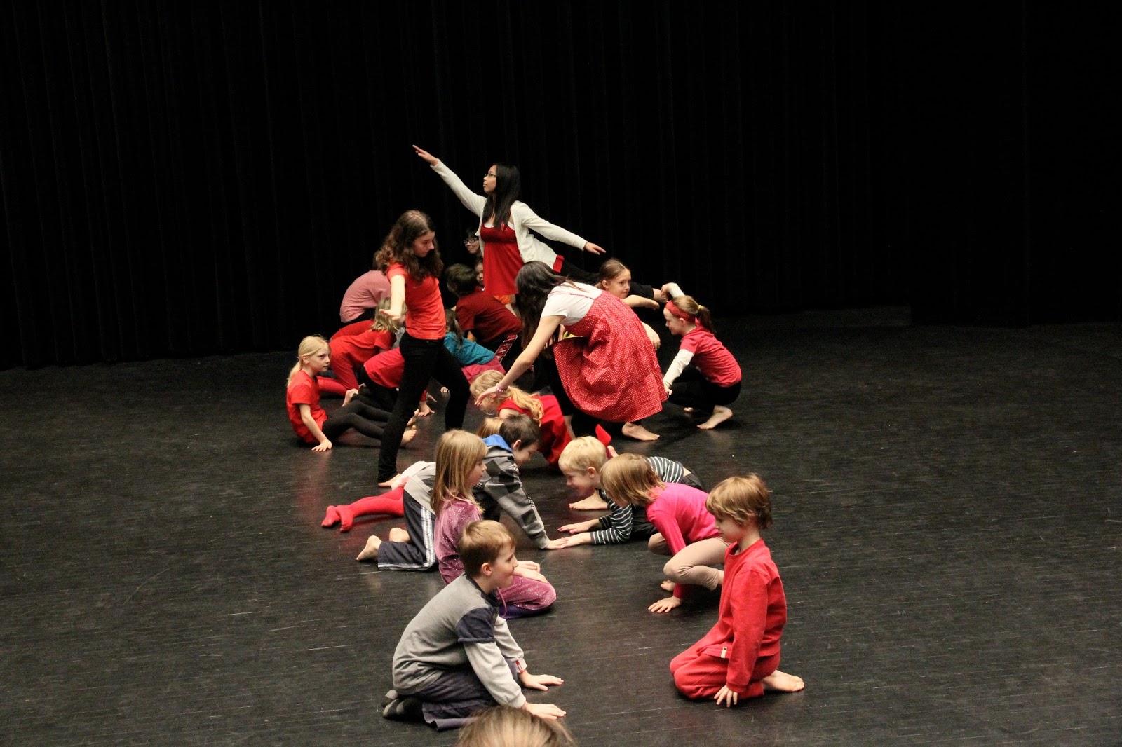 Volunteering at our Arts Explosion Camps - Guelph Dance