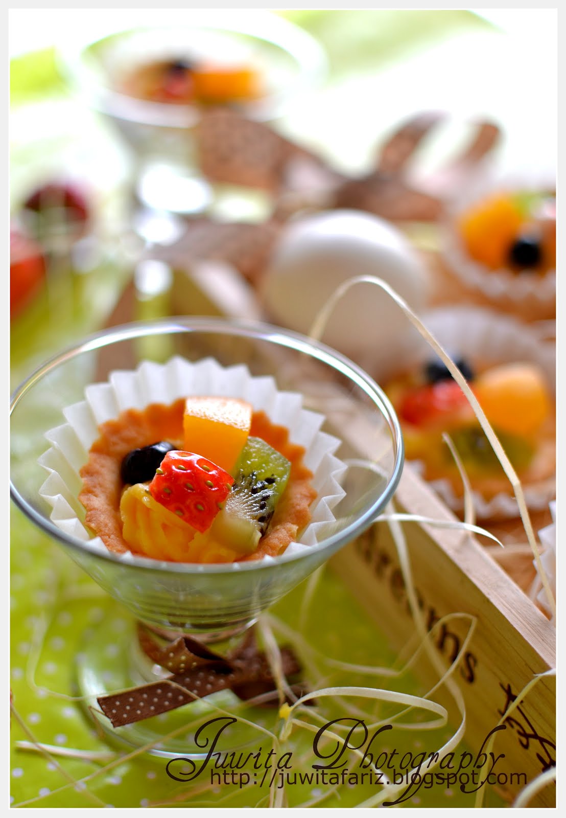 Juwita Fariz and Family: Tart Buah-buahan