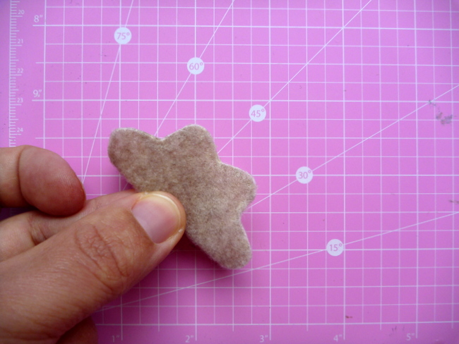Felt Flower Card with Dana Tatar - Couture Creations