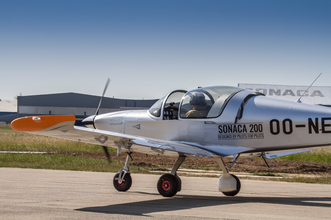 BelgianAviationNews: Sonaca Aircraft performs static and fatigue analysis on the Sonaca 200 with ...