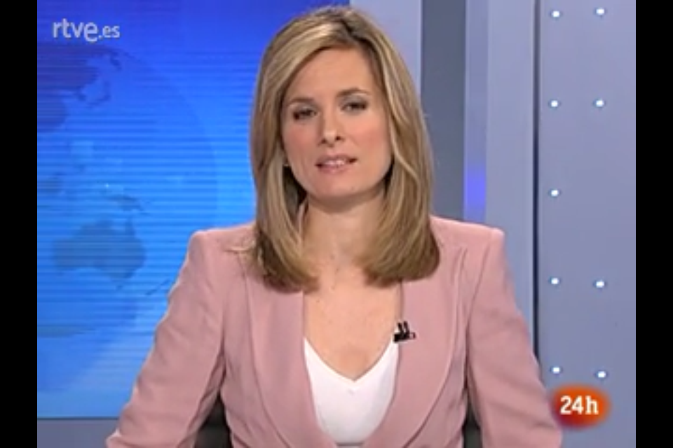 vuesalatele: 2012 01 02 @06H30 - ANA ROLDAN, TVE 24H, TELEDIARIO MATINAL