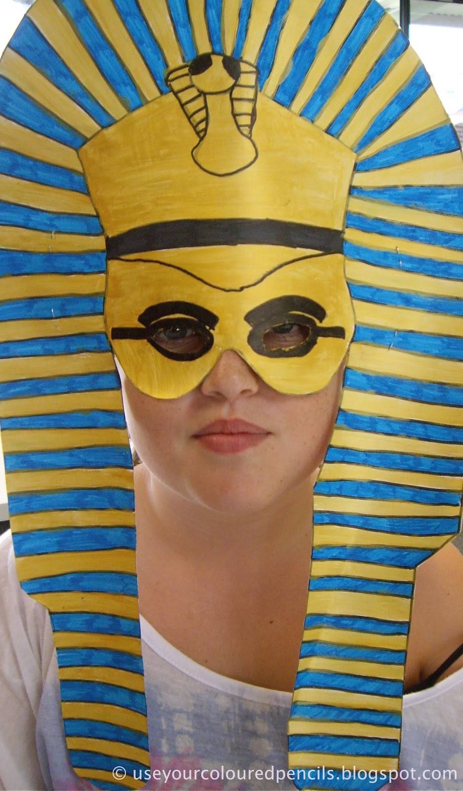 Use Your Coloured Pencils: Tutankhamun Masks