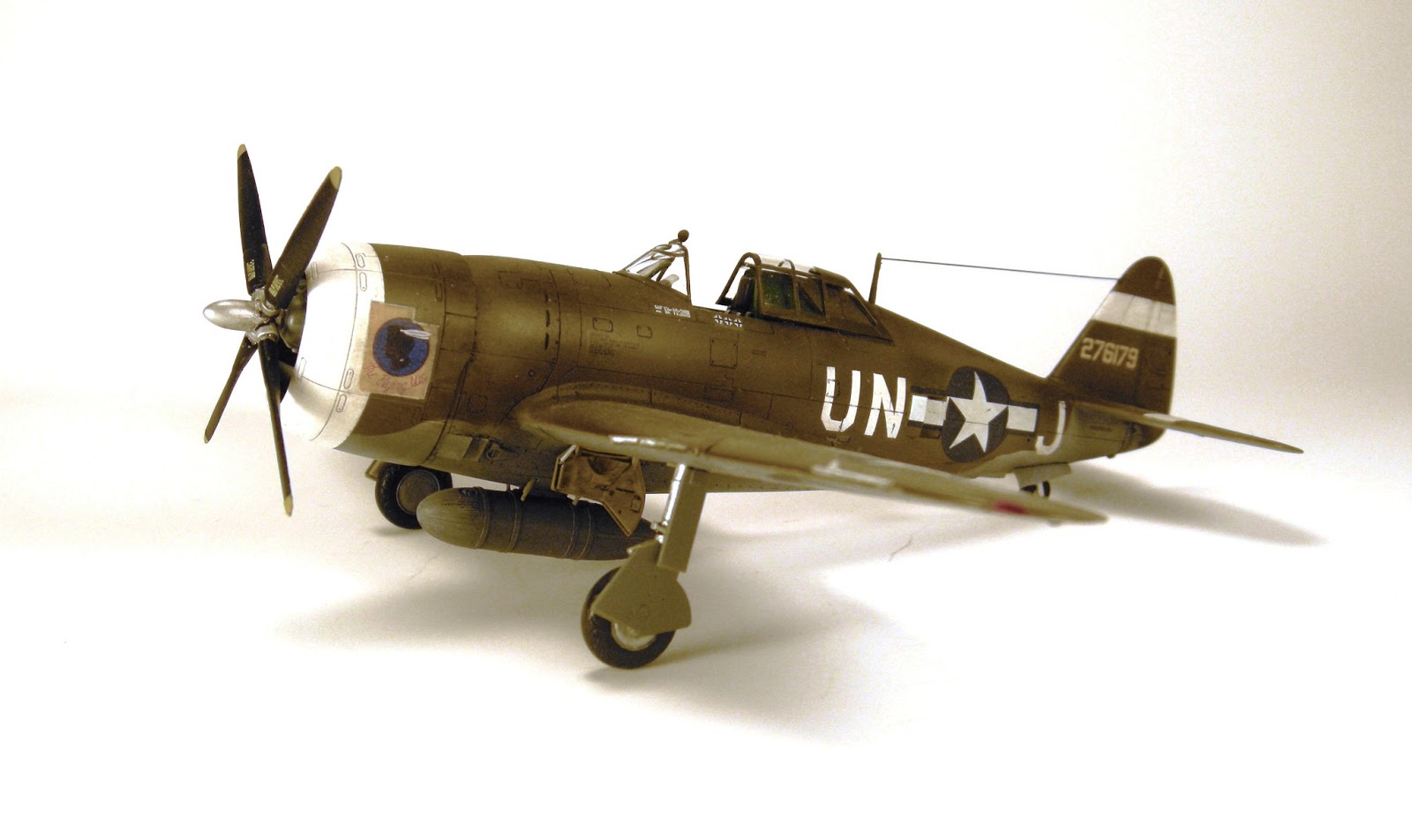 MODEL OTAKU: "The Flying Ute" 56th FG P-47 Razorback