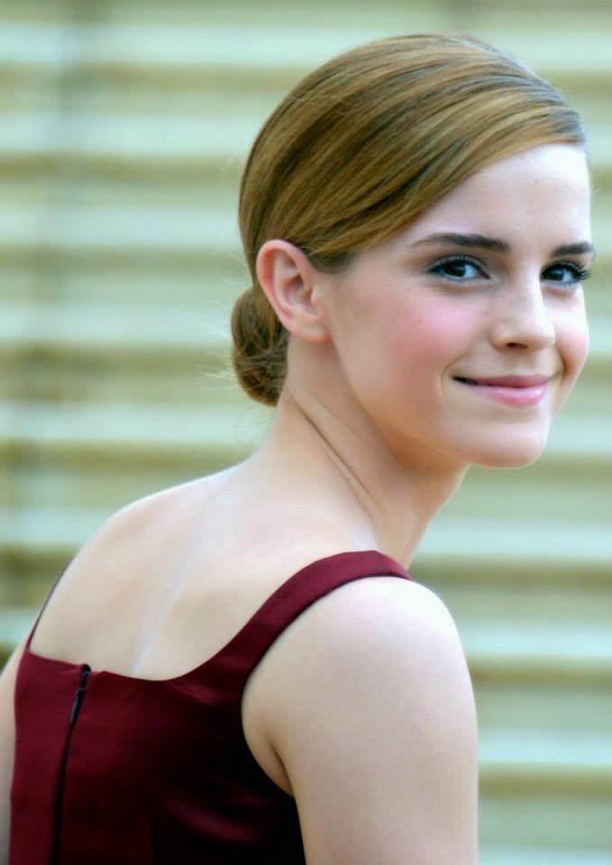 Emma Watson Biography ~ hdwallpaper
