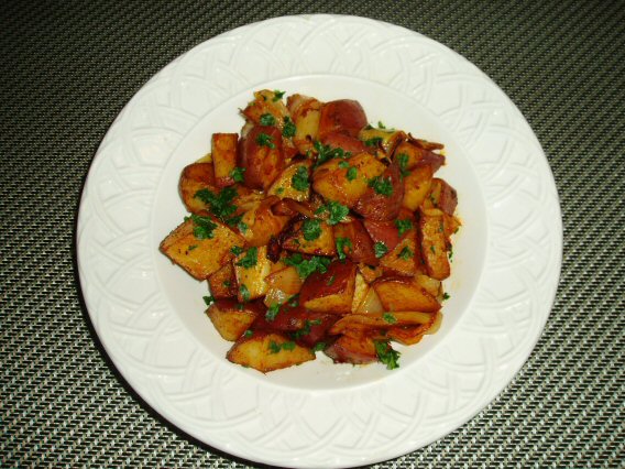 Meatless Mediterranean: Paprika Roasted Potatoes and Onions
