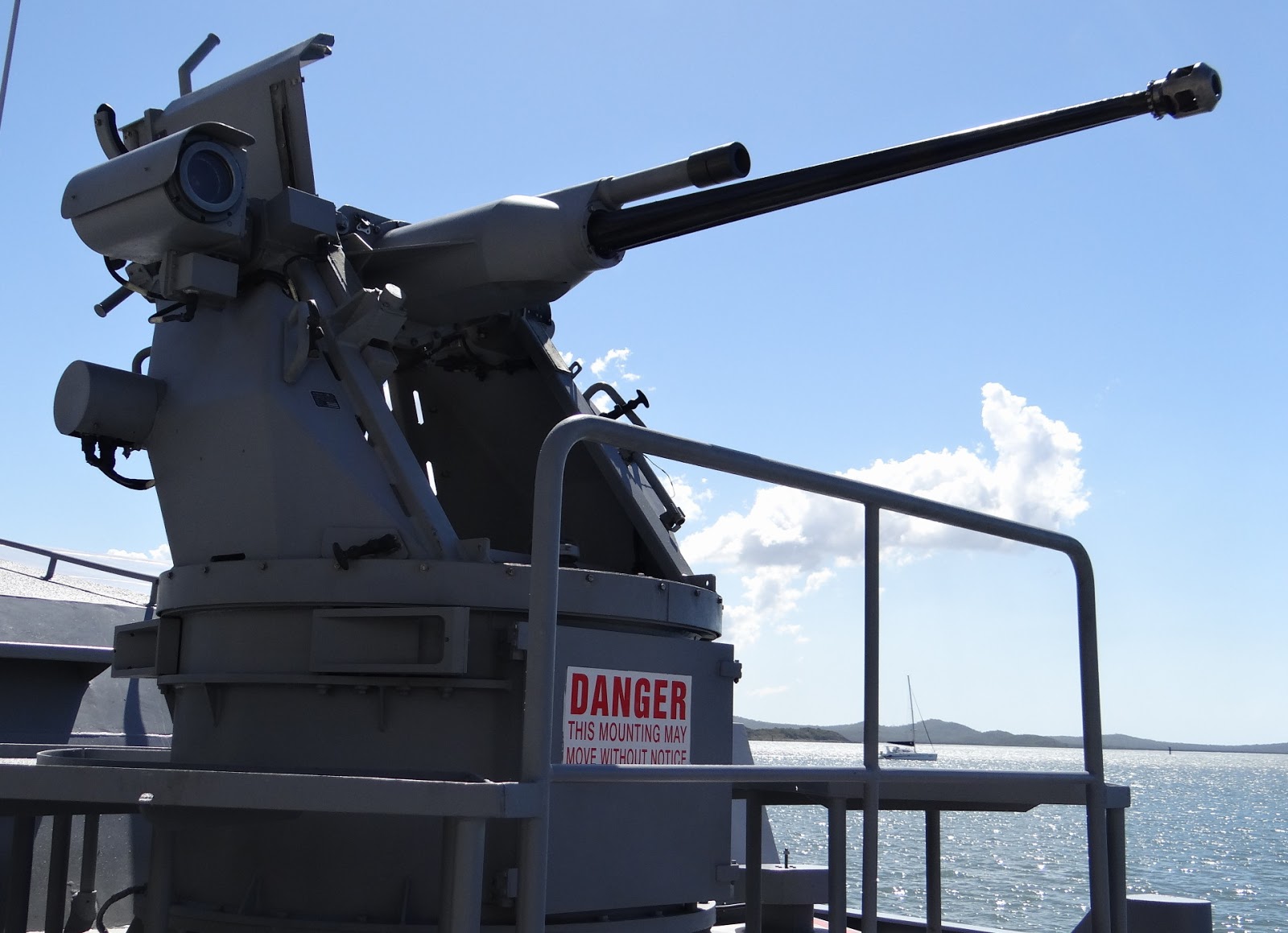 Air Queensland.blogspot: Onboard tour - Armidale class patrol boat HMAS ...