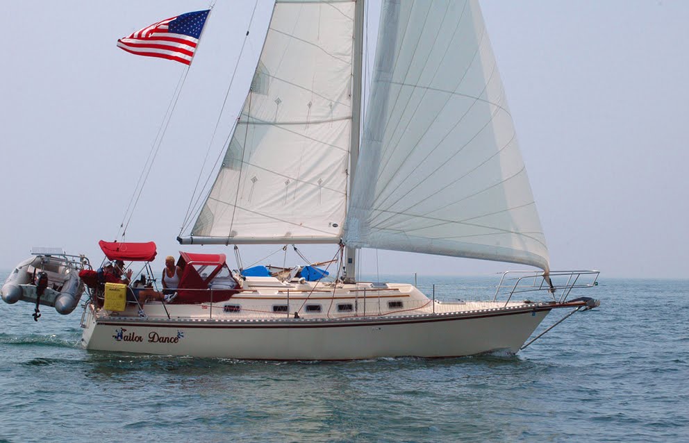 SOLD: 1990 Caliber 33 Sailboat