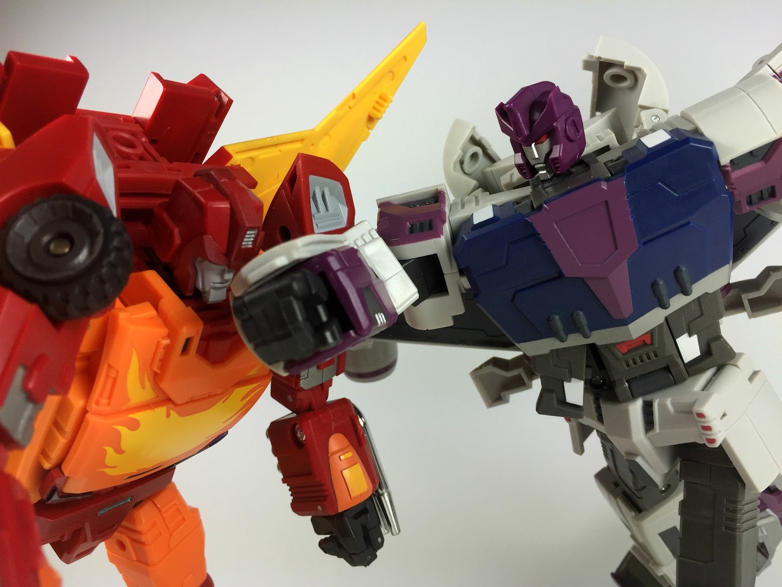 Masterforce UK: Unique Toys Y01 Provider Review (Test Shot)