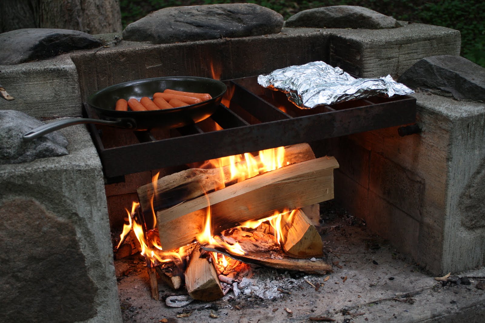 Friday Foto: Campfire Cookin’