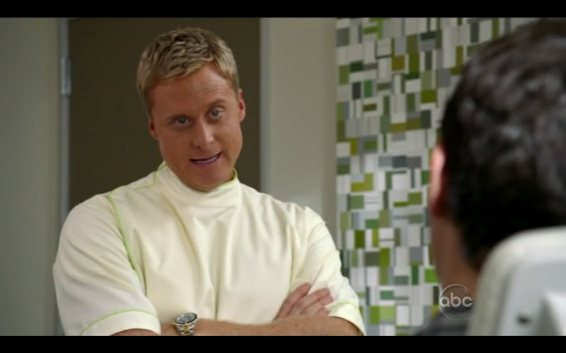 Suburgatory 1x06 - Jeremy Sisto & Alan Tudyk 🎥 - Desnudos en películas